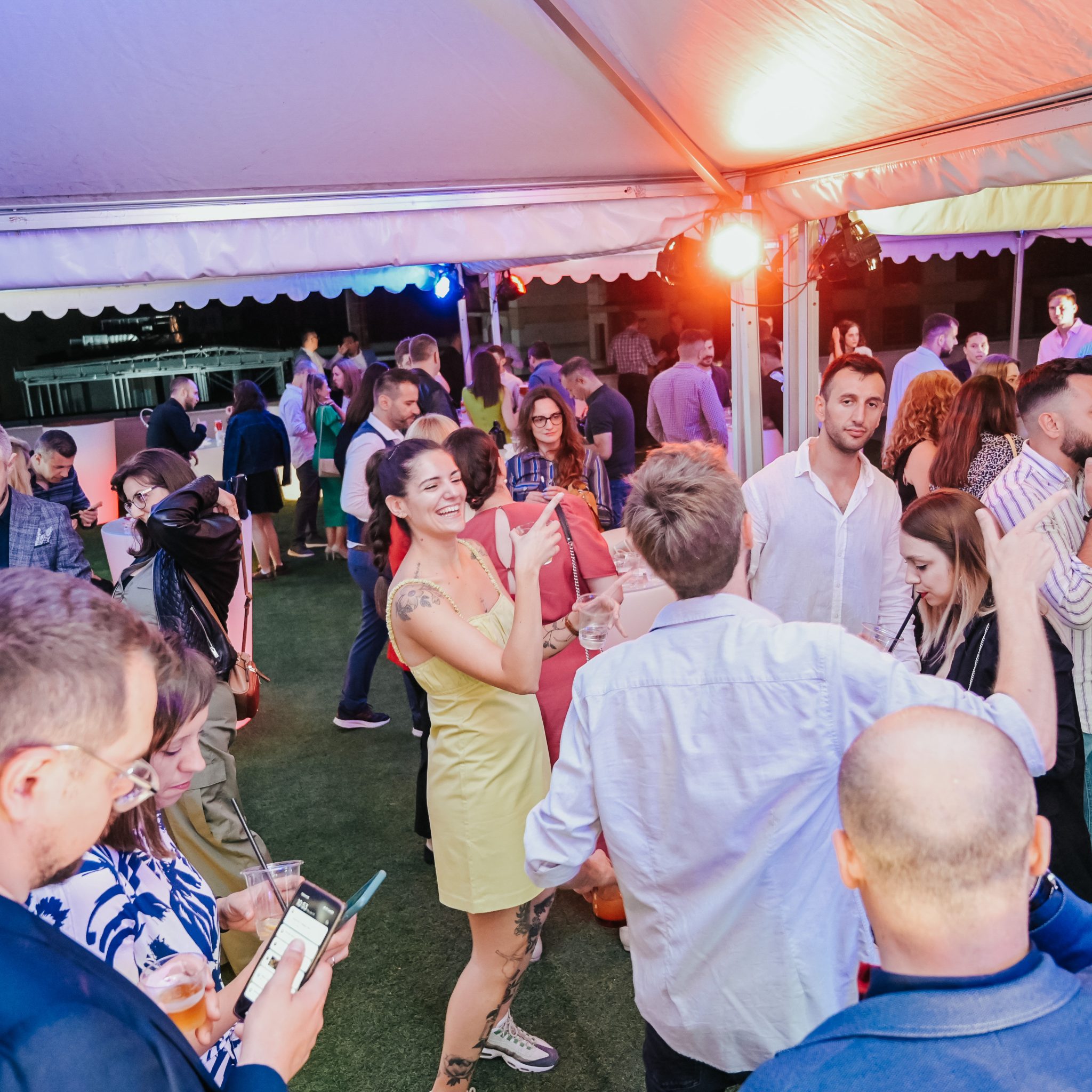 Axapta Masters го прослави отворањето на новите канцеларии во центарот ...